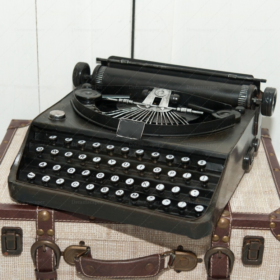Vintage Typewriter Prop | Decor Rental Singapore Dreamscaper.sg